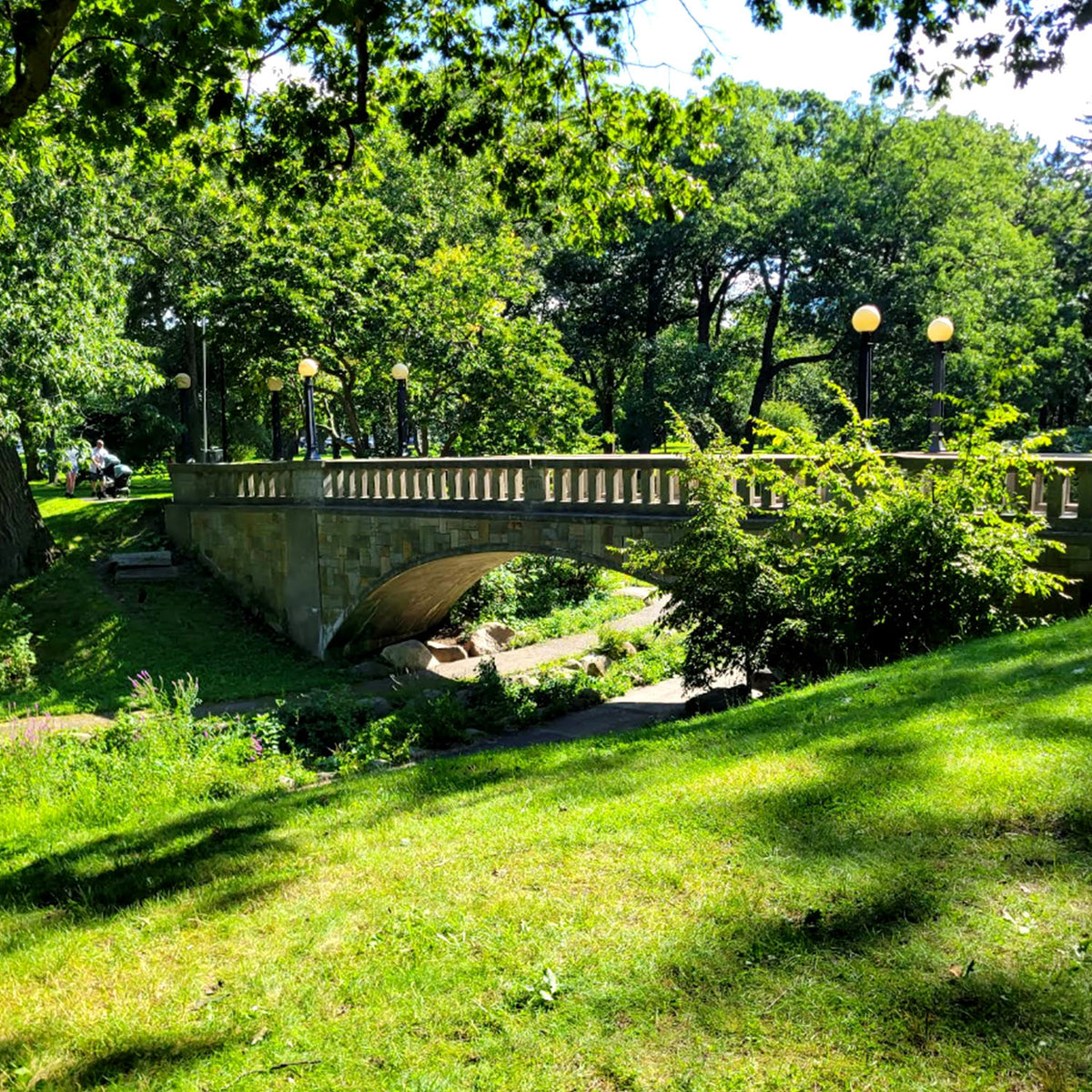 Deering Oaks Park: Portland, Maine – DiscGolfBaskets.com